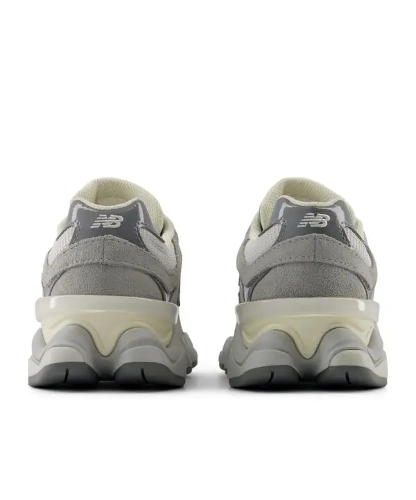 NEW BALANCE 9060 Sneakers