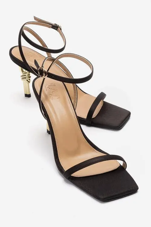 PROLOGUE SHOES Sone Stiletto Ankle Strap Sandal - Black