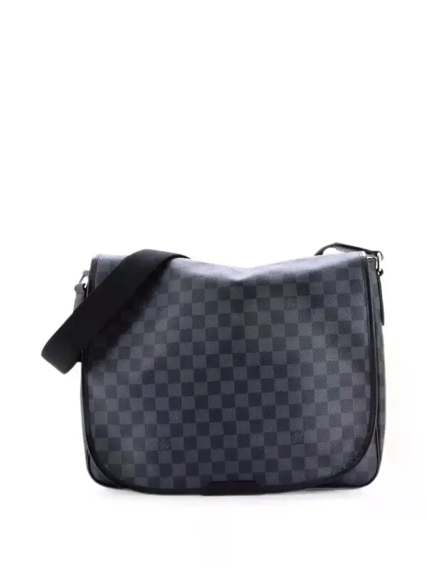LOUIS VUITTON Daniel Messenger Bag Damier Graphite Gm Crossbody Bag - Black