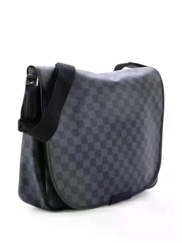 LOUIS VUITTON Daniel Messenger Bag Damier Graphite Gm Crossbody Bag - Black