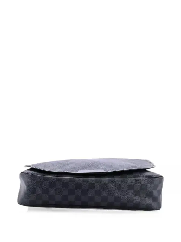 LOUIS VUITTON Daniel Messenger Bag Damier Graphite Gm Crossbody Bag - Black