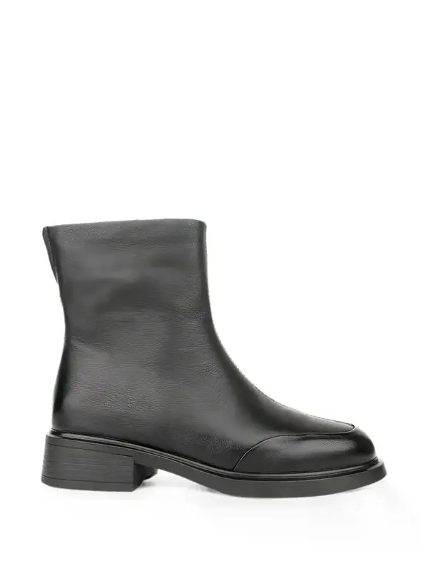 LINDA BAUMANN Side-zip Leather Ankle Boots - Black
