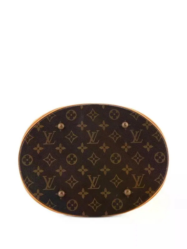 LOUIS VUITTON Monogram Canvas Gm Bucket Bag