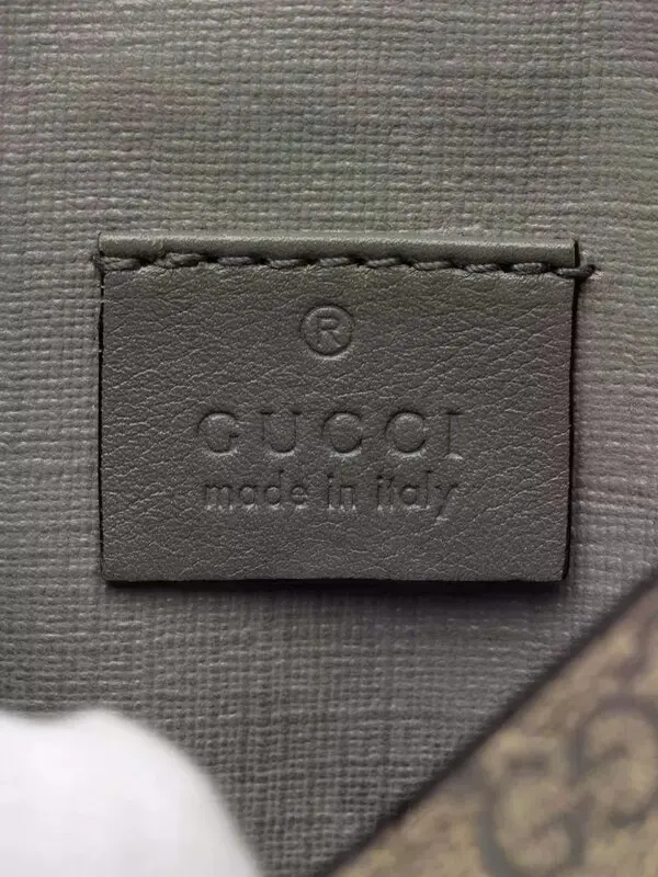 Gucci 2000-2015 Gg Supreme Interlocking G Pierce French Flap Wallet Small Wallets