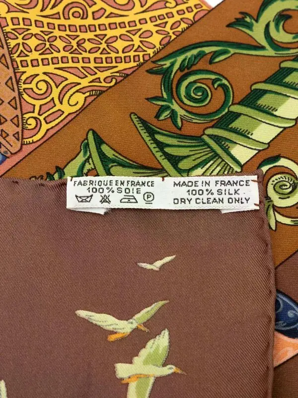 Hermès 20th Century L Atlantide Silk Scarf 90 Scarves - Brown