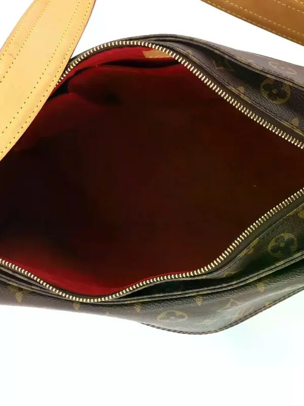 LOUIS VUITTON Monogram Canvas Gm Shoulder Bag