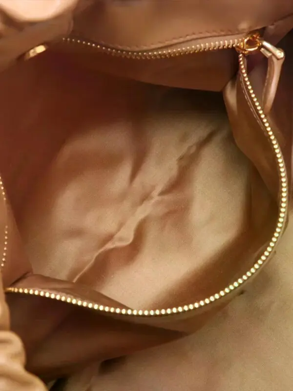 Miu Miu 2010-2026 Leather Shoulder Bag