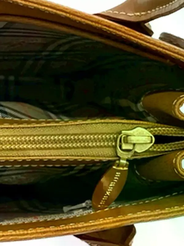 Burberry 2000-2017 Leather Handbag