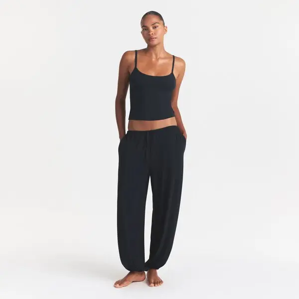 SKIMS Sleep Cami Top | Black