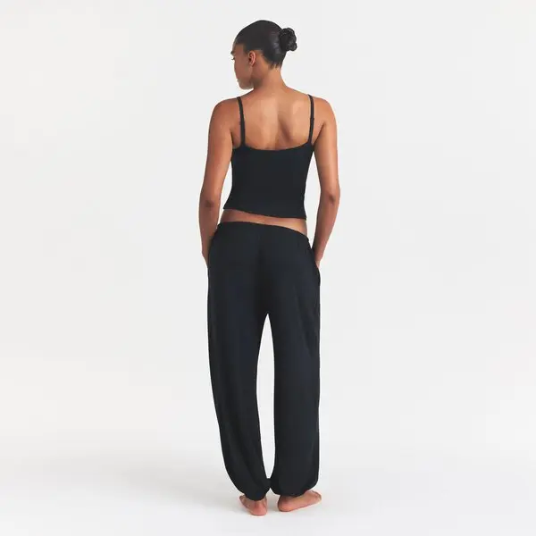 SKIMS Sleep Cami Top | Black