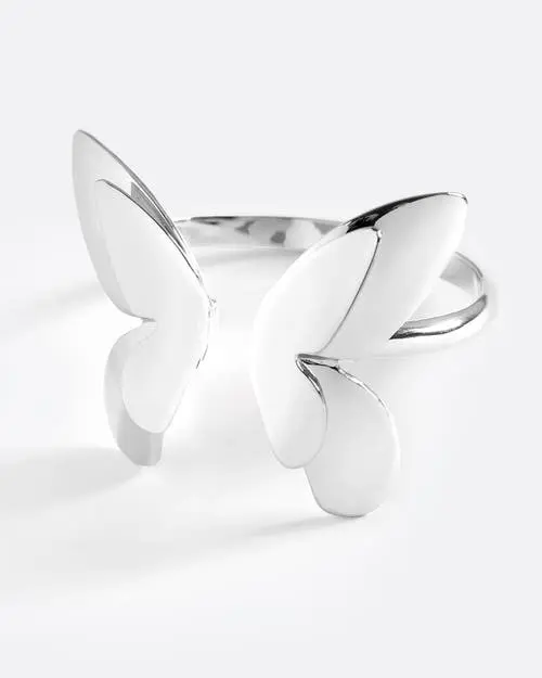 EMMA PILLS Butterfly Effect Cuff - Silver