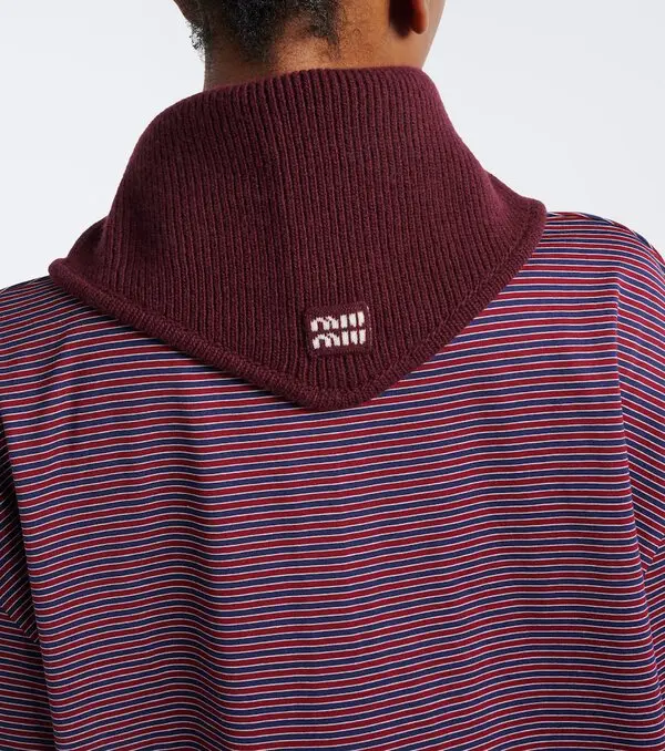 Miu Miu Wool And Cashmere Shawl - Burgundy