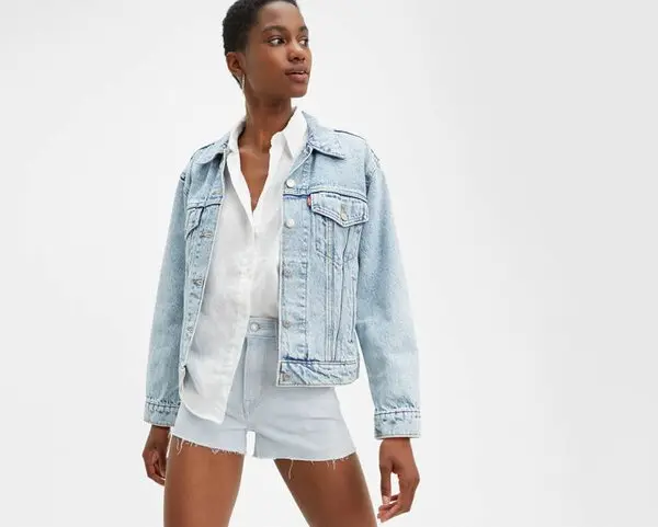 LEVI'S High Rise Shorts