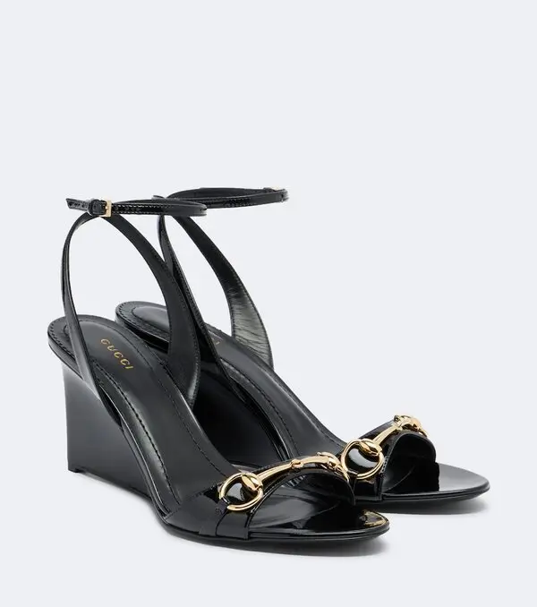 Gucci Donna Patent Leather Wedge Sandals - Black