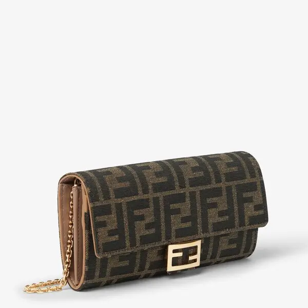 Fendi Baguette Continental With Chain