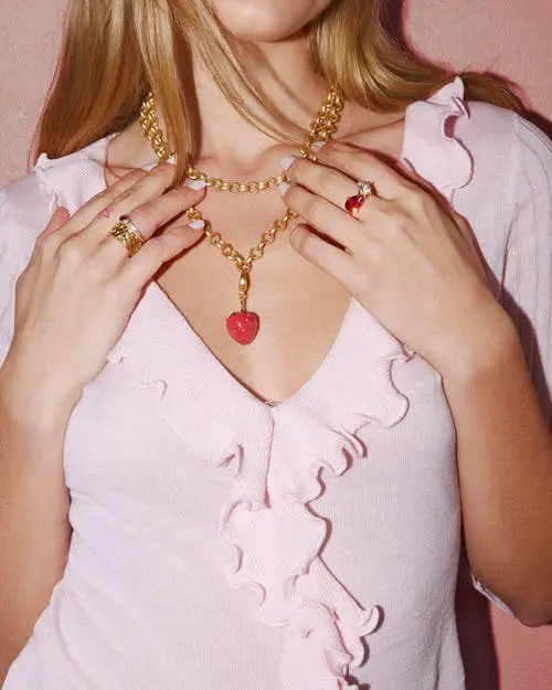 EMMA PILLS Juicy Af Necklace