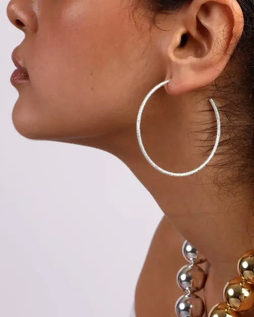 EMMA PILLS Extra Her Hoops