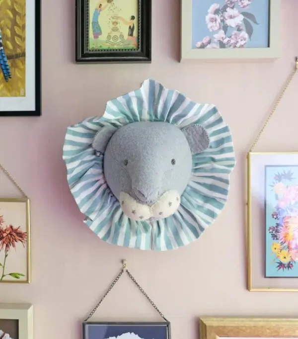 FIONA WALKER Vintage Ruff Lion Head Decoration