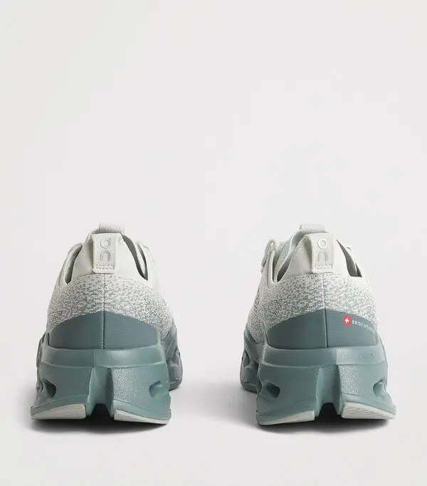 On Cloudsurfer Max Trainers