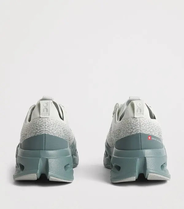 On Cloudsurfer Max Trainers