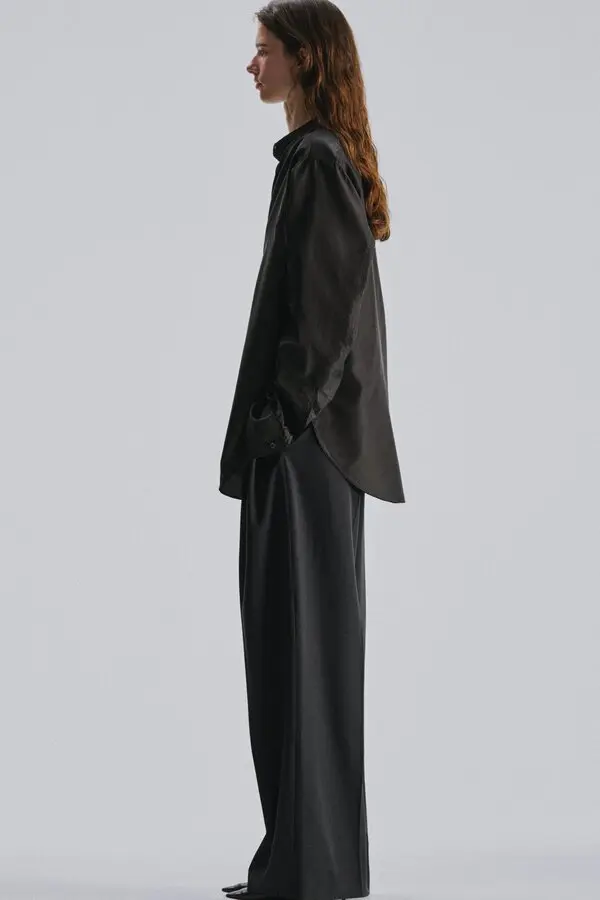 THE ROW Lula Long-sleeved Silk Poplin Shirt