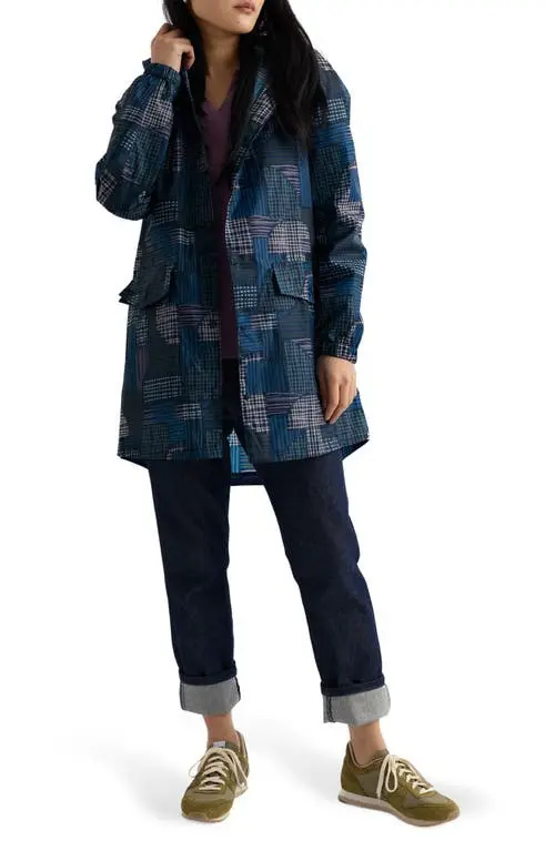 SEASALT CORNWALL Packable Waterproof Hooded Raincoat