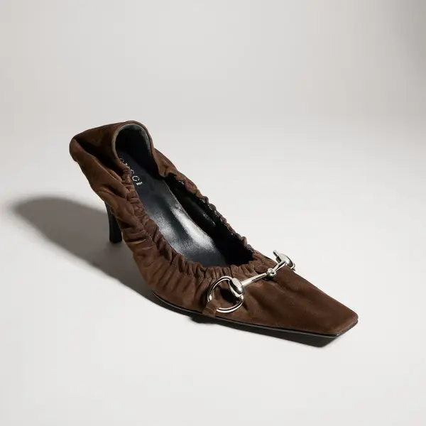 Gucci Vittoria Pump With Elastic Suede