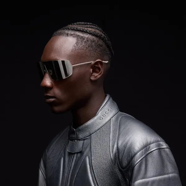 Gucci Mask Frame Sunglasses With Embossed Logo
