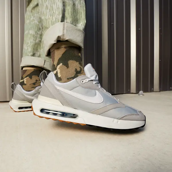 Nike Air Max Dawn Shoes