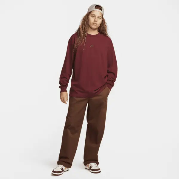 Nike Sportswear Premium Essentials Long-sleeve T-shirt - Red