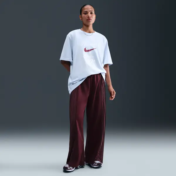 Nike Essentials Loose T-shirt