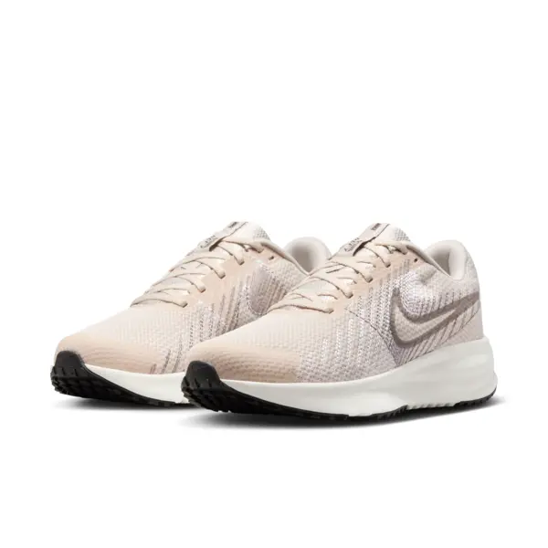 Nike Run Defy Road Running Shoes