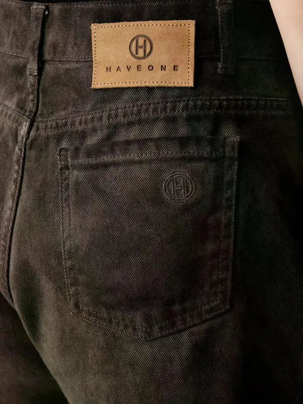 HAVEONE Frayed-hem Logo-patch Shorts