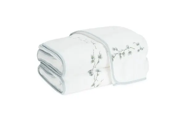 MATOUK Jasmine Giza Towel - Pool