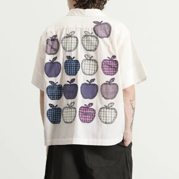 STORY MFG. Hand Applique Greetings Shirt