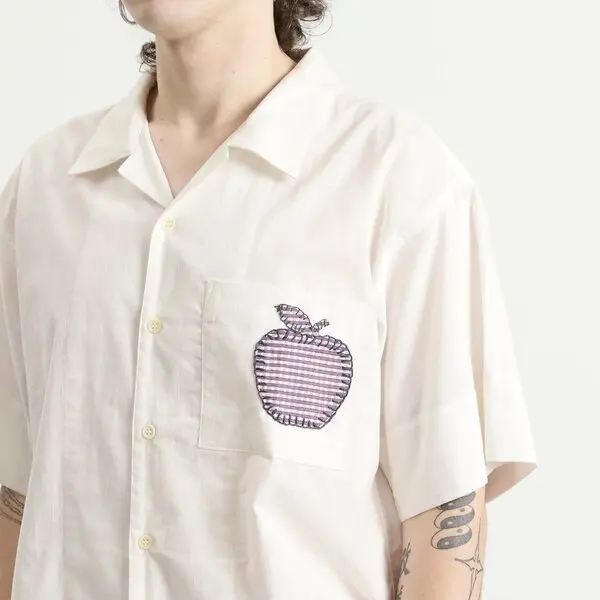 STORY MFG. Hand Applique Greetings Shirt