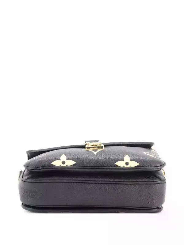 LOUIS VUITTON Pochette Métis Monogram Empreinte Giant Crossbody Bag - Black