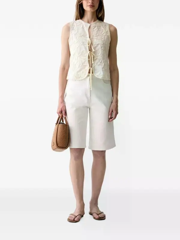HAVEONE Floral Embroidered Tank Top