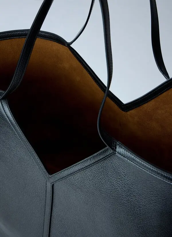 Saint Laurent Y Thin Tote Bag With Removable Pouch