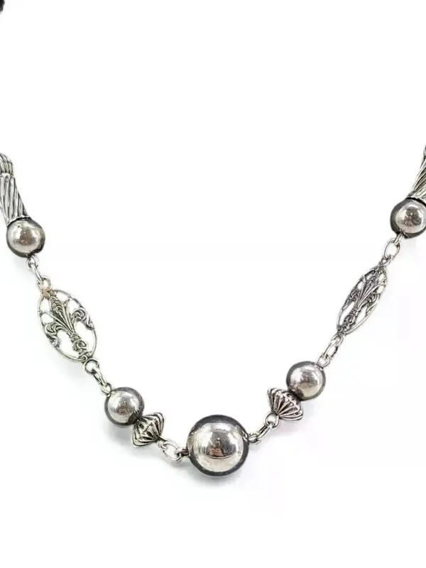 MADISON MAISON Fleur-de-lis Station Necklace - Silver