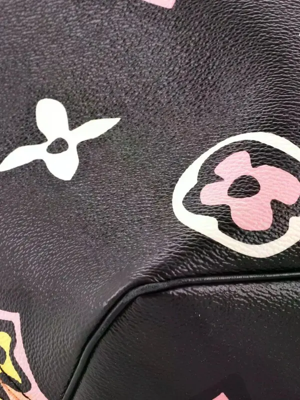 LOUIS VUITTON Neverfull Mm Wild At Heart Monogram Giant Tote Bag - Black