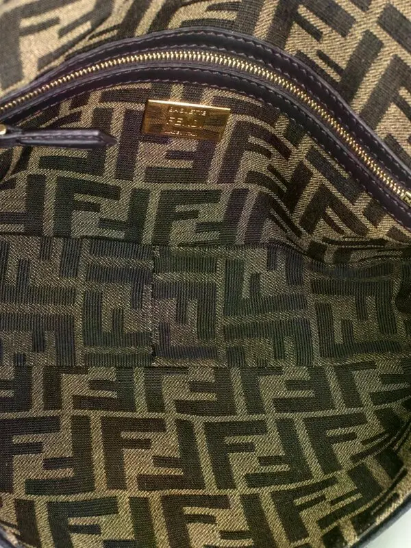 Fendi Baguette Nm Zucca Canvas Medium Shoulder Bag - Brown