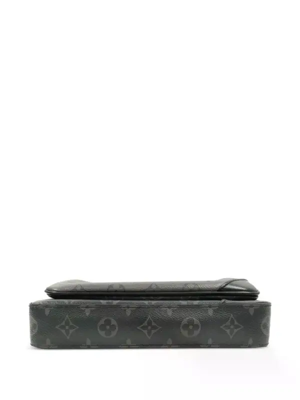 LOUIS VUITTON Trio Messenger Bag