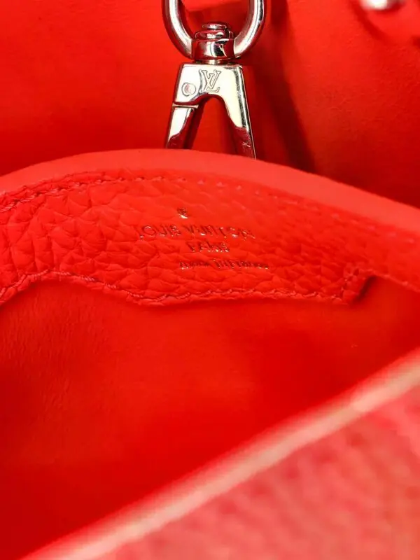 LOUIS VUITTON Capucines Bag Leather Bb Satchel - Red
