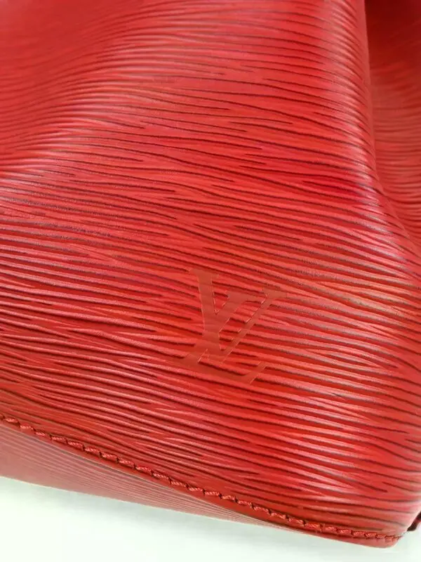 LOUIS VUITTON 2002 Petite Noé Shoulder Bag