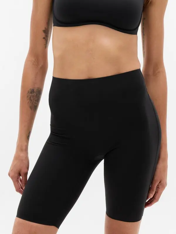Athleta Bodymove Above The Knee Short - Black