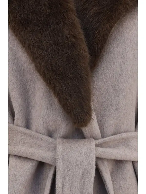 P.a.r.o.s.h Wool Coat With Fur Collar And Belt - Cream