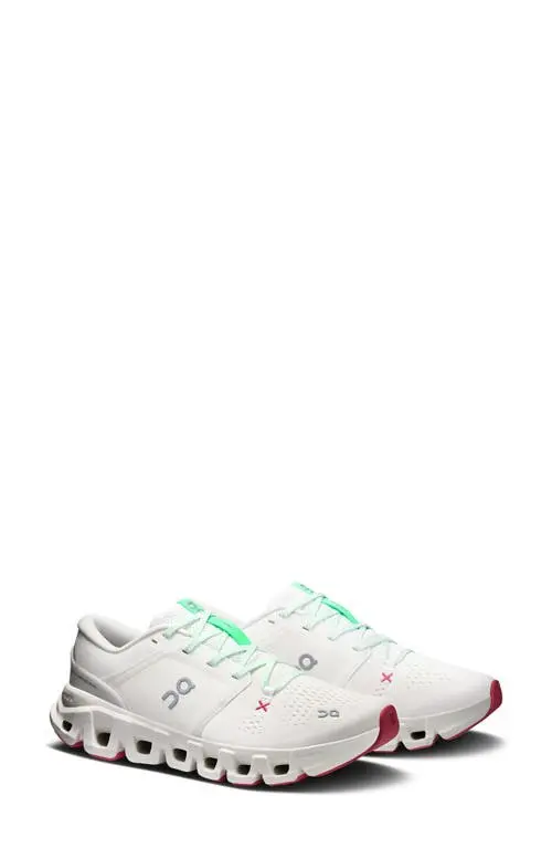 On X Training Shoe - Ivory/ice