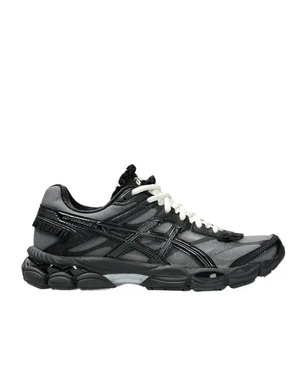 Asics Gel-cumulus 16 Lace-up Sneakers - Black/black