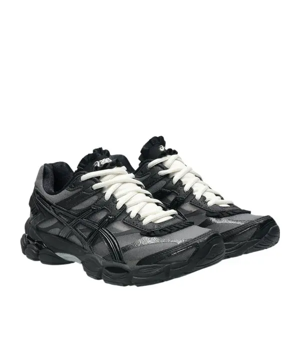 Asics Gel-cumulus 16 Lace-up Sneakers - Black/black